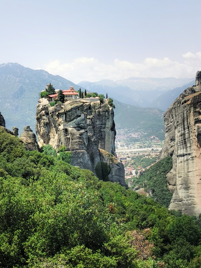 Meteory - jak zwiedzać klasztory? Dojazd, noclegi, ceny, ważne info ...